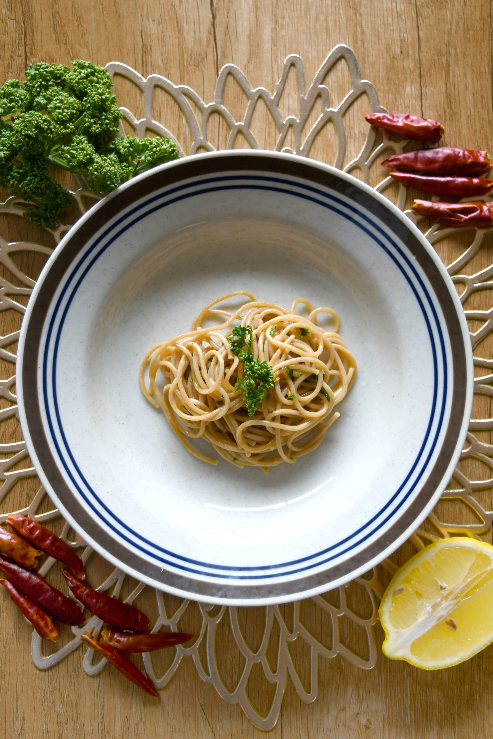 Aglio e Olio Garlic Pasta - Eat with Meraki